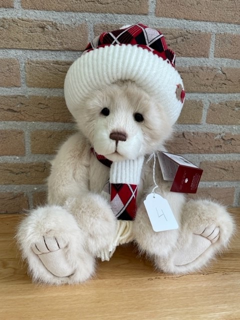 2023 Charlie Bears Cozy, 41cm. | CB232344A | CB232344A